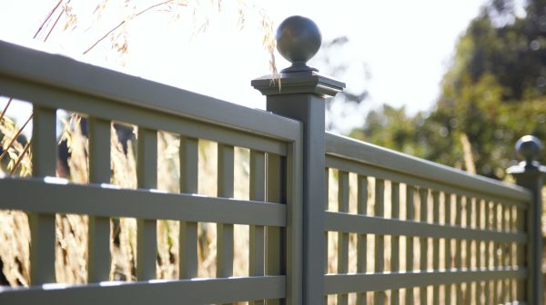 How to install slatted trellis panels: a step-by-step guide - The ...