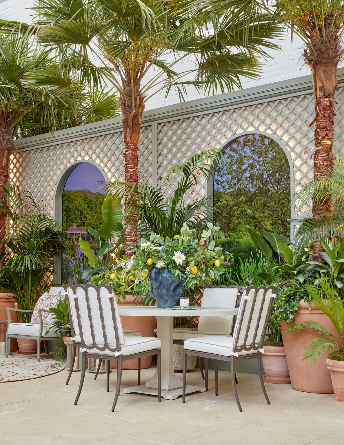Courtyard Gardens - The Garden Trellis Company